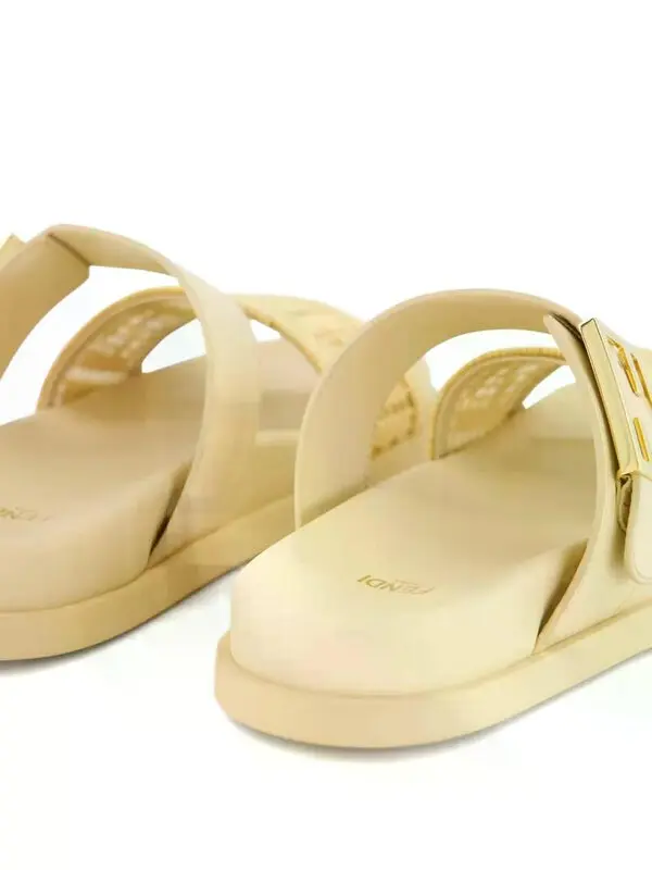 Fendi Feel Buckle Woven Raffia Sandals