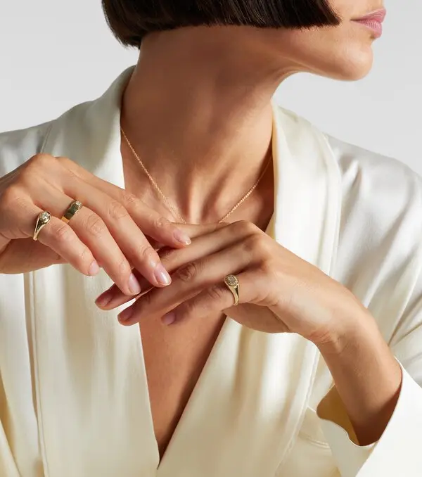 STONE AND STRAND Essential Splurge 14kt Yellow Diamond Ring