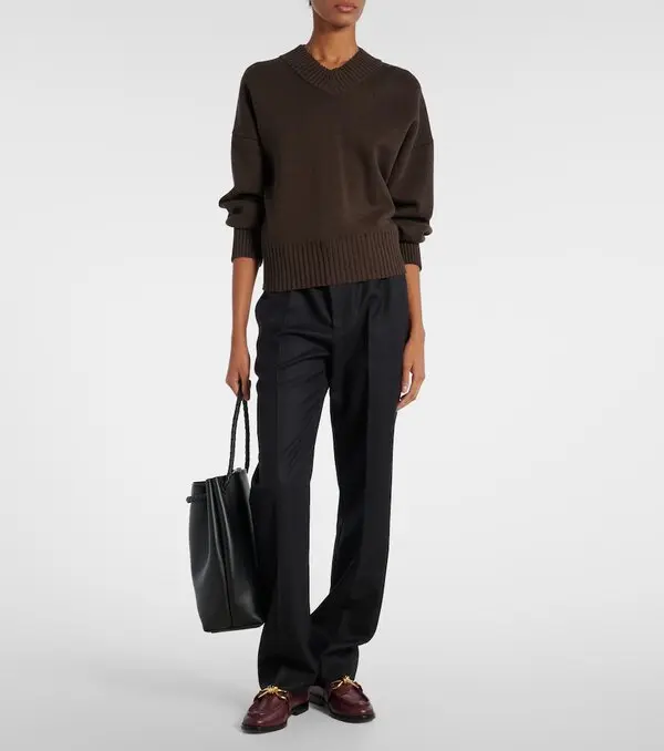 Bottega Veneta Andiamo Small Leather Bucket Bag - Black