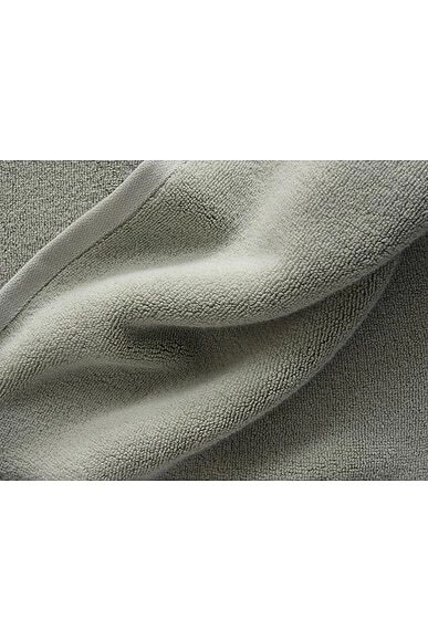 PARACHUTE Premium Plush Bath Towel
