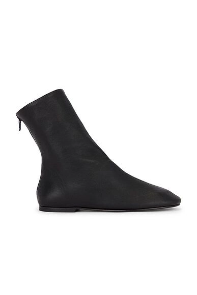 JUDE Floor Boot