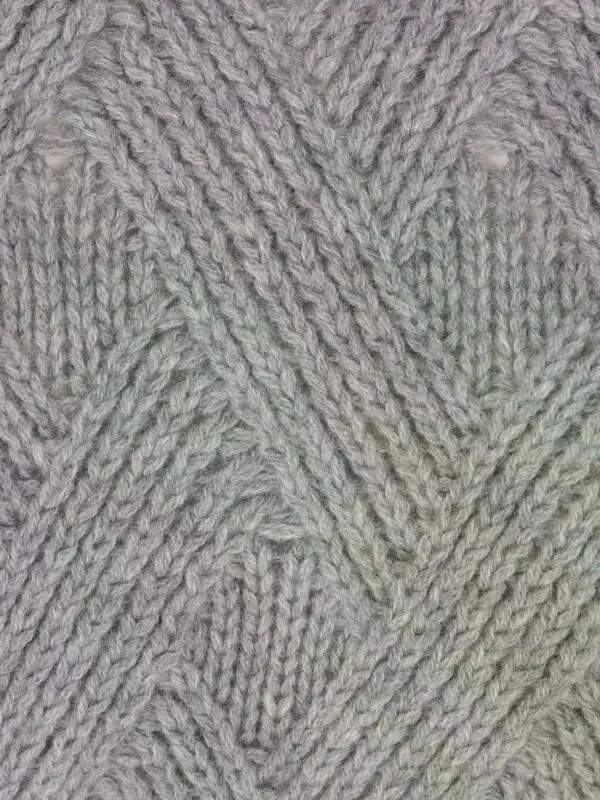 ALLUDE Cable Knit Crew Neck Sweater