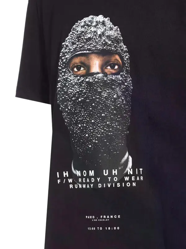 IH NOM UH NIT Mask-print T-shirt