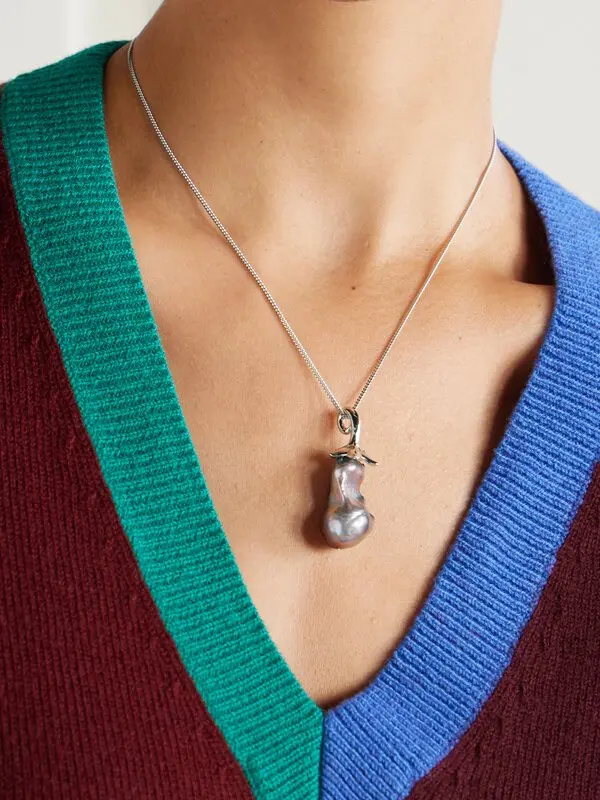 Loewe And Pearl Necklace