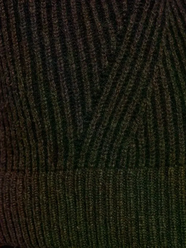 Sease Cashmere Ribbed Knit Round Neck Sweater