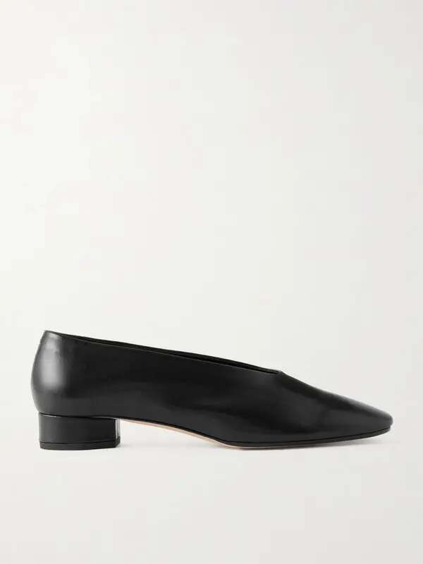 AeydĒ Delia Leather Pumps - Black