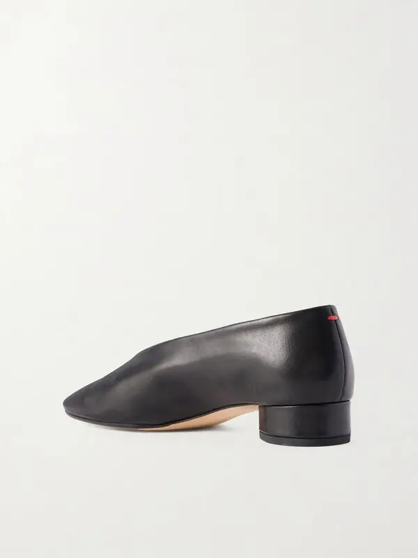 AeydĒ Delia Leather Pumps - Black