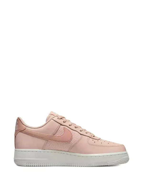 Nike Force 1 Low Top Sneakers