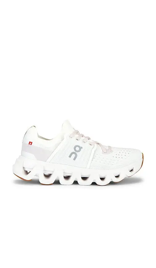 On Cloudswift 4 Sneaker - White