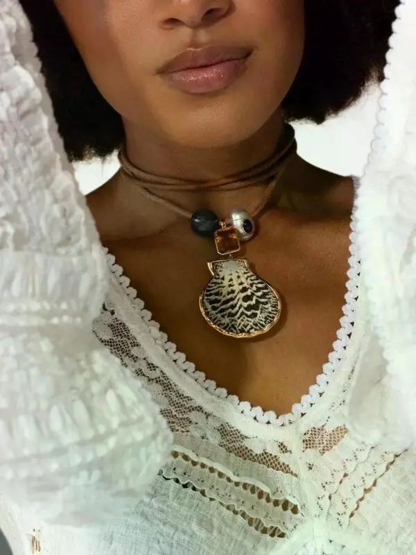 DEZSO Round-shape Pearl-bead Pendant Necklace