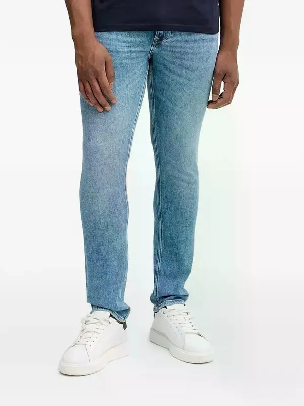 Guess Finnley Logo Patch Jeans - Blue