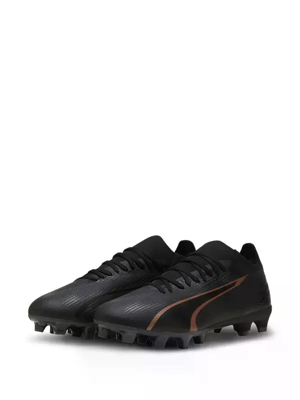 PUMA Ultra Low-tops Football Cleats
