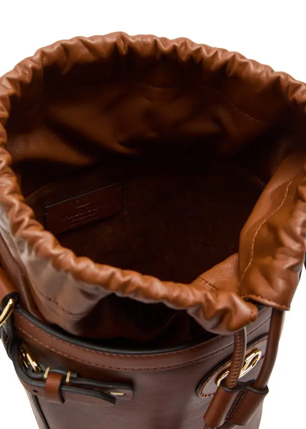 Valentino Garavani Logo-plaque Leather Drawstring Bucket Bag - Brown