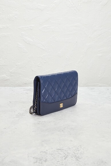 Chanel Calfskin Gabrielle Wallet On Chain