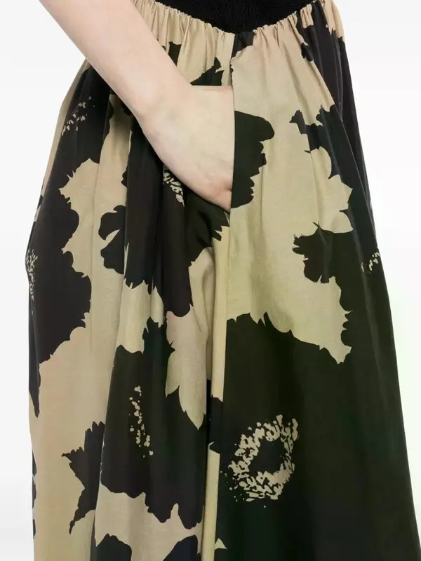 LESS Floral Print V-neck Dress With Short Sleeves