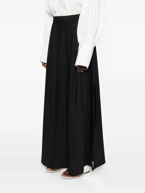 THELATEST Daisy Pleated Skirt With Front Slit