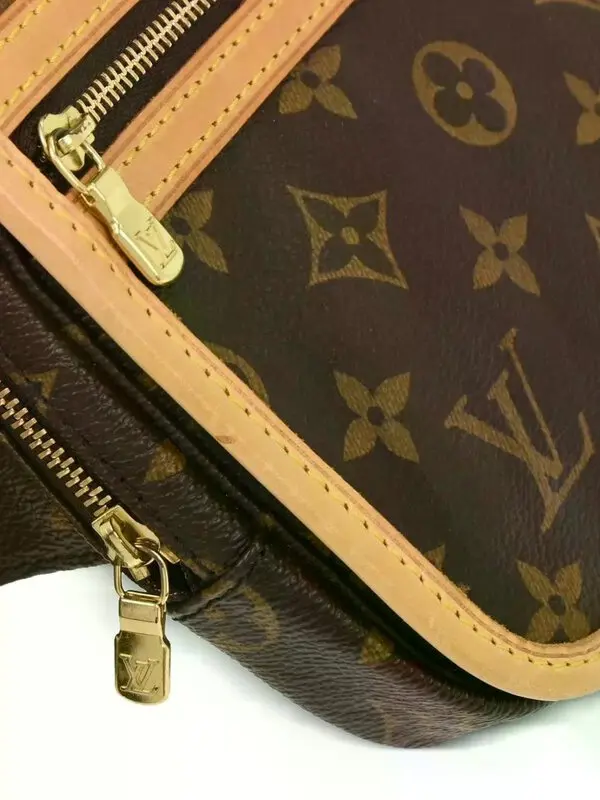 LOUIS VUITTON Monogram Zip Belt Bag