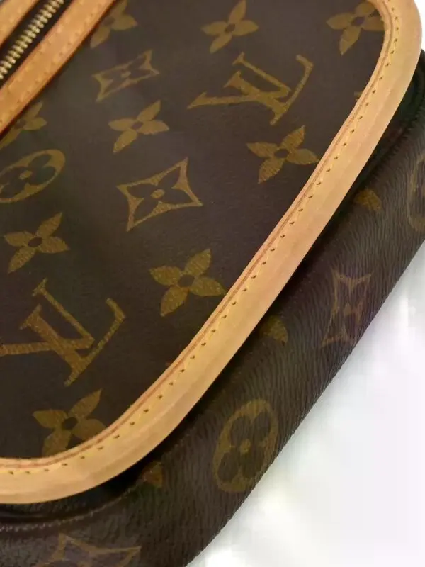 LOUIS VUITTON Monogram Zip Belt Bag