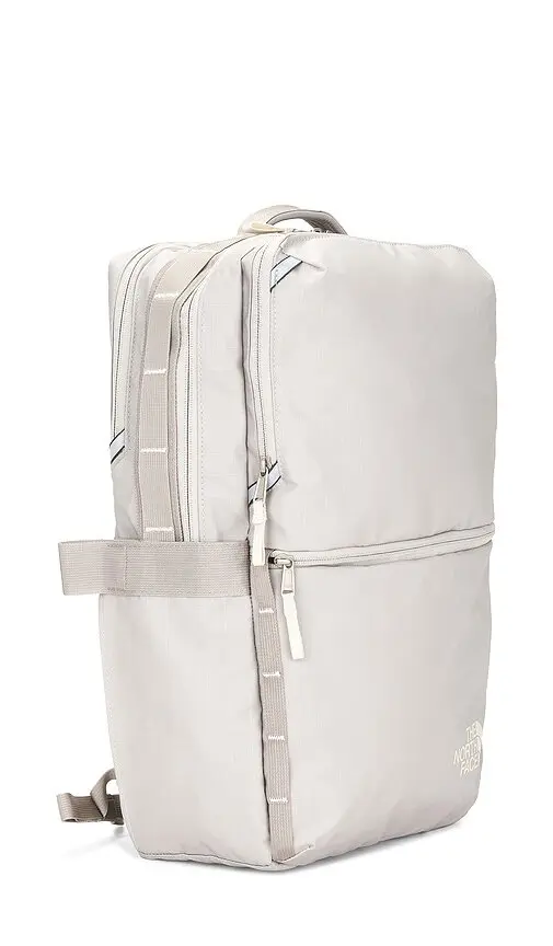 The North Face Base Camp Voyager Daypack - Grey