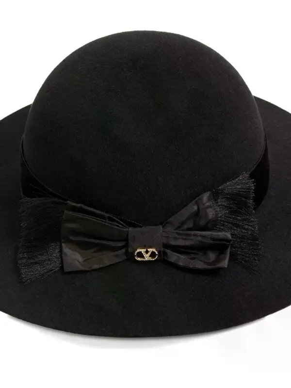Valentino Garavani Vlogo Signature Bow Hat