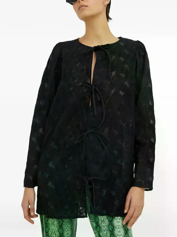 RÉSUMÉ Tie Top