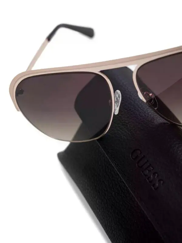 Guess Pilot-frame Sunglasses