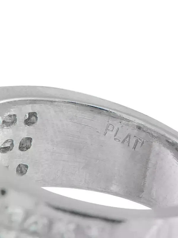 LB EXCLUSIVE Platinum Band With Baguette And Round Cut Diamonds