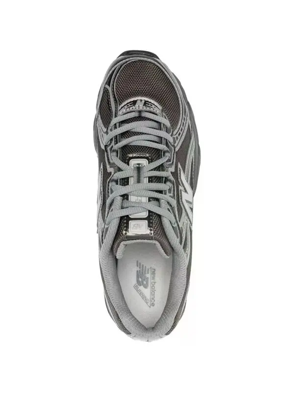 NEW BALANCE 740 Logo Detail Sneakers - Grey