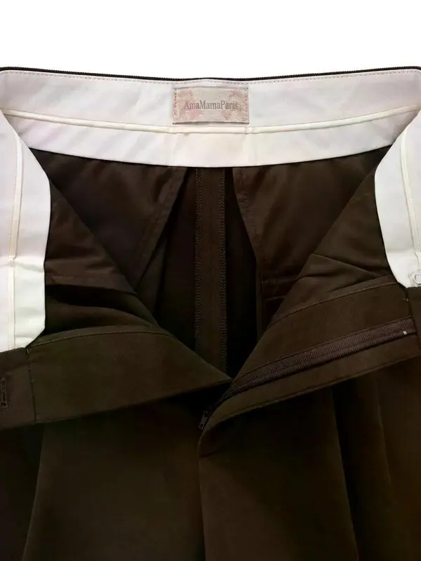 ANNA MARIA PALETTI Pleated Tailored Shorts