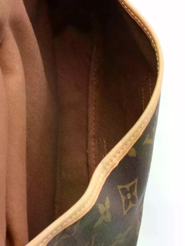 LOUIS VUITTON 2004 30 Saumur Monogram Crossbody Bag - Brown