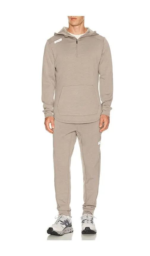 LEGENDS Hawthorne Tech Quarter Zip Sweater