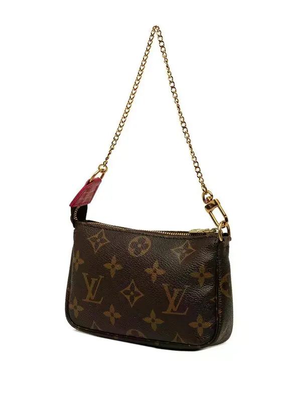 LOUIS VUITTON 2017 Monogram Giraffe Christmas Mini Pochette Accessoires Handbag