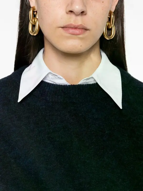 Closed Crew-neck Knitted Sweater
