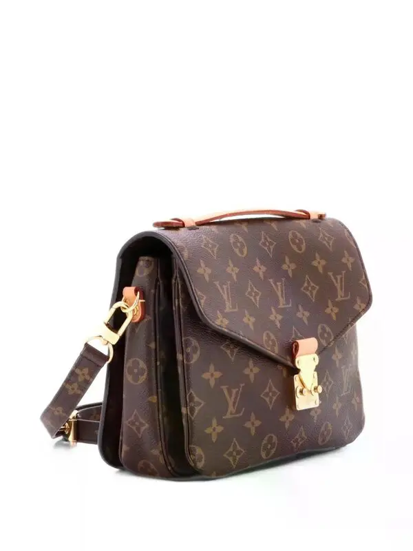 LOUIS VUITTON Pochette Metis Monogram Canvas Crossbody Bag