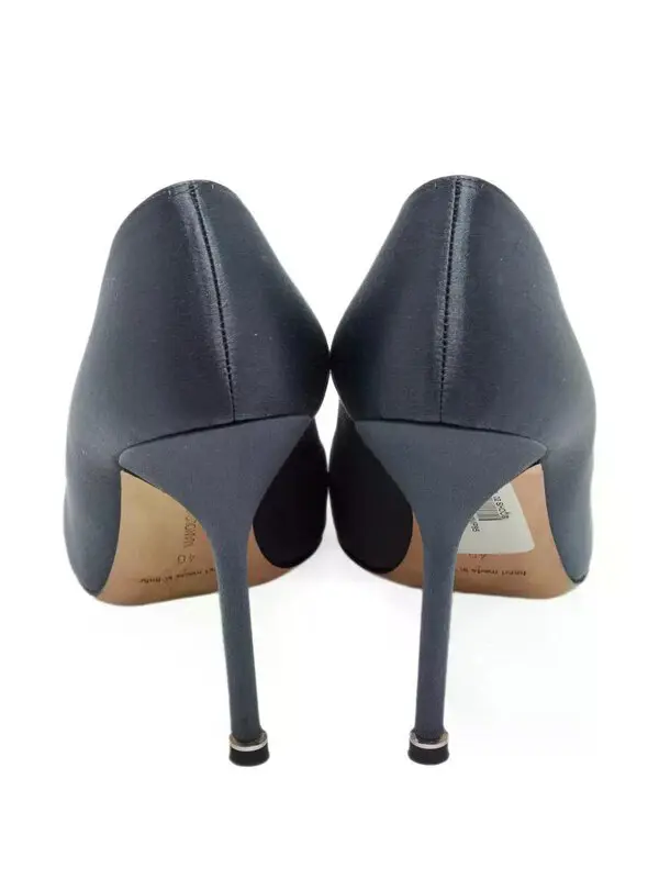Manolo Blahnik Hangisi Crystal-embellished Pumps