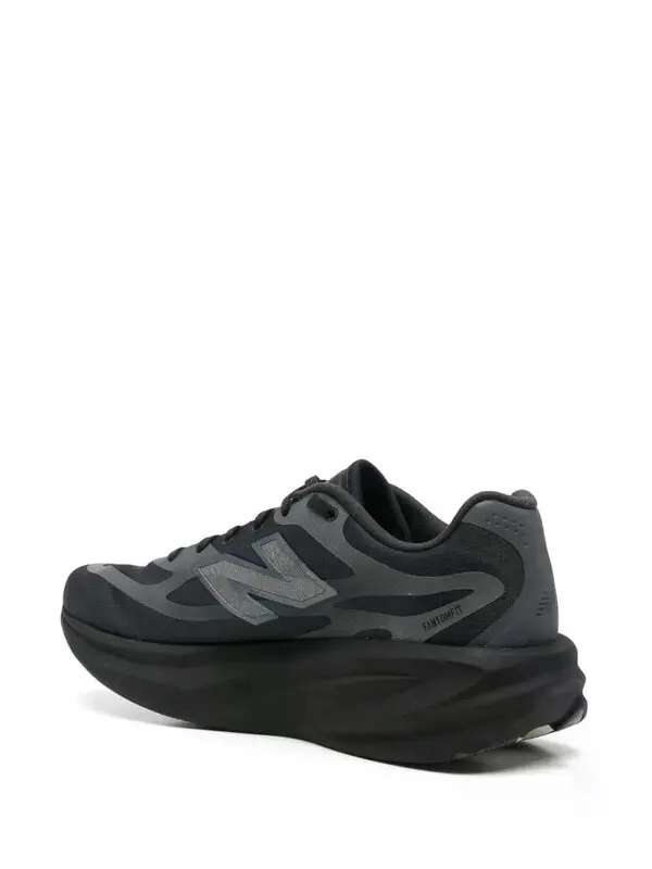 NEW BALANCE Supercomp Sneakers