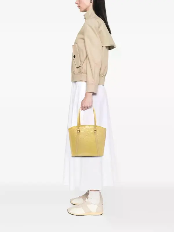 LOUIS VUITTON 2012 Monogram Vernis Avalon Mm Shoulder Bag - Neutrals