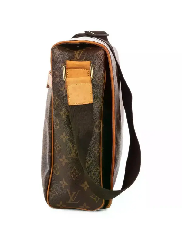 LOUIS VUITTON Abbesses Monogram Messenger Bag