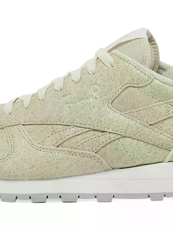 REEBOK Classic Low-top Sneakers