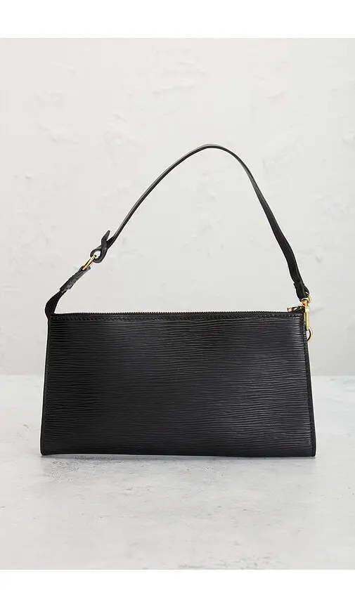 FWRD RENEW Louis Vuitton Epi Pochette Accessoires 24 Shoulder Bag