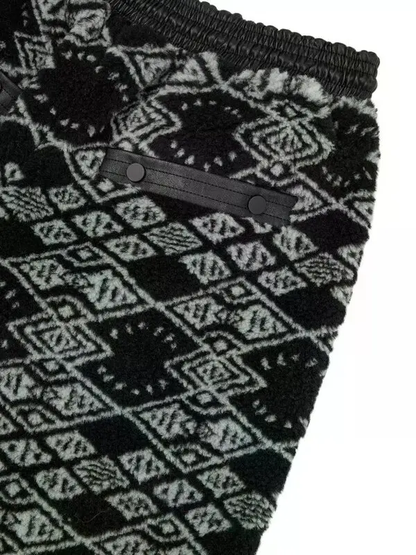 STUDIO TOMBOY Geometric-pattern Fleece Shorts