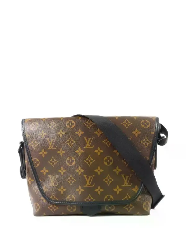 LOUIS VUITTON Monogram Magnetic Messenger Bag