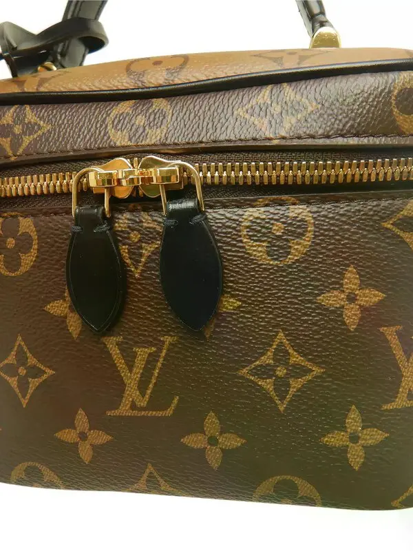 LOUIS VUITTON 2021-2026 Monogram Reverse Vanity Pm Satchel