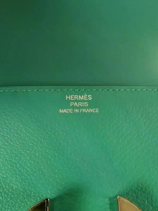 Hermès 2019 2002 Leather Wallet