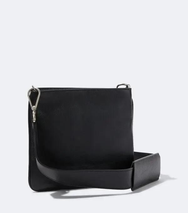 METIER Slide Leather Messenger Bag