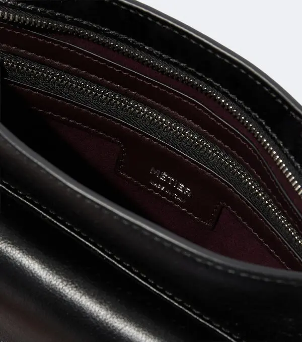METIER Slide Leather Messenger Bag