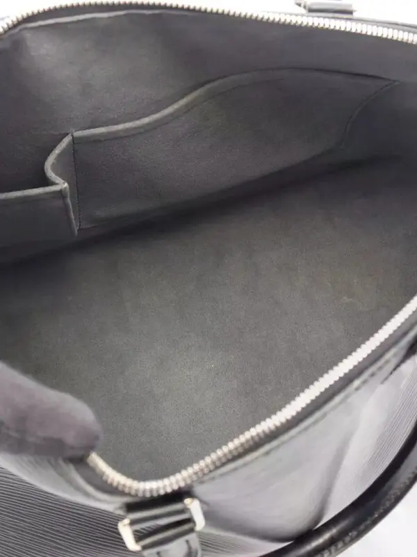 LOUIS VUITTON 2011 Epi Alma Gm Handbag