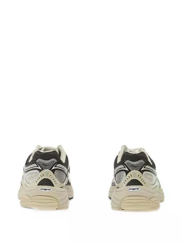 Saucony Progrid Omni 9 Og Sneakers - Neutrals