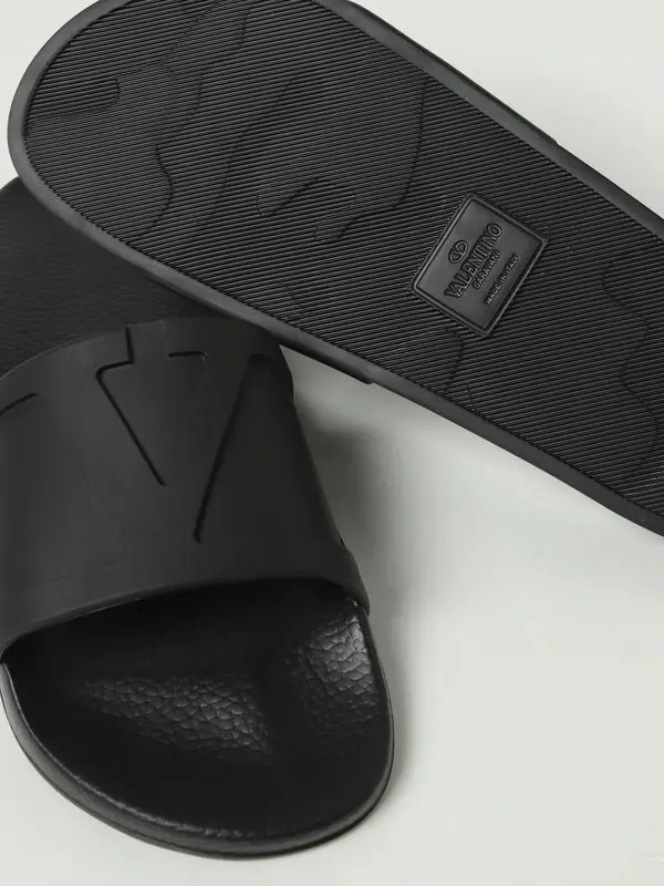 Valentino Garavani Sandals Colour
