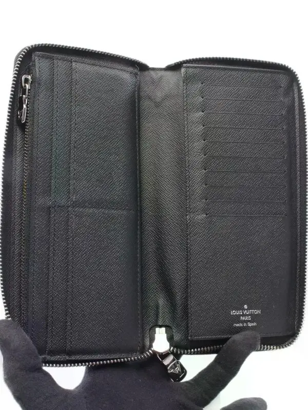 LOUIS VUITTON Monogram Eclipse Zippy Wallet - Black